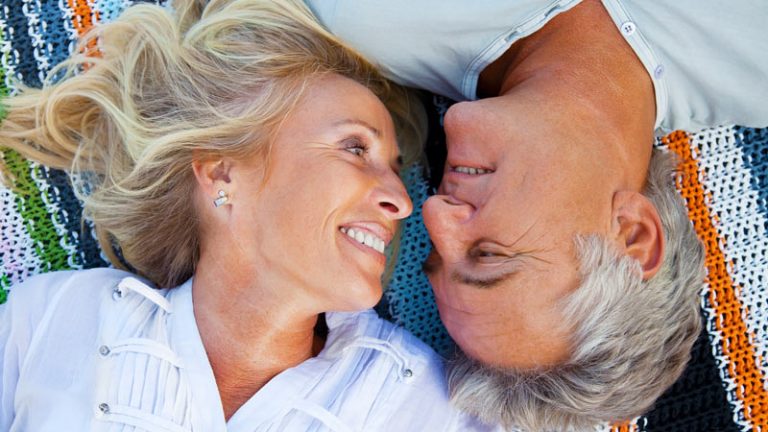 Pros and Cons of Dating a Friend’s Widow after 50+